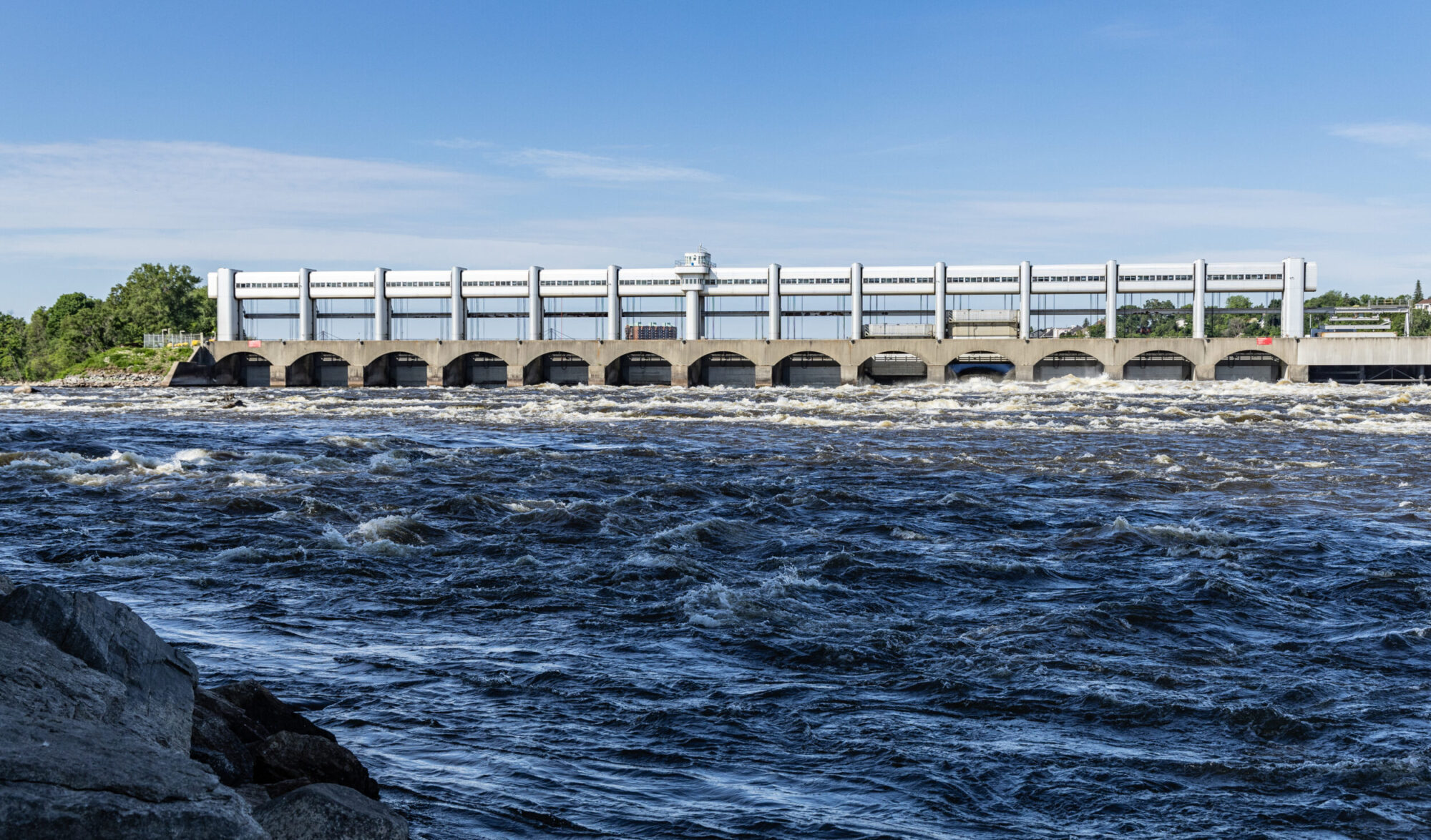 Measuring GHG emissions from hydroelectric reservoirs - Chief Scientist ...